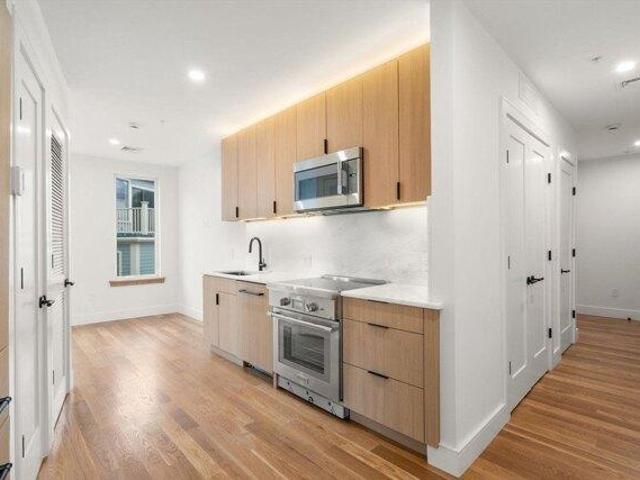 Brookline MA 02445 LS101657027