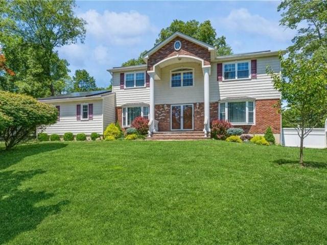 Brookline Way, New City, Home For Sale