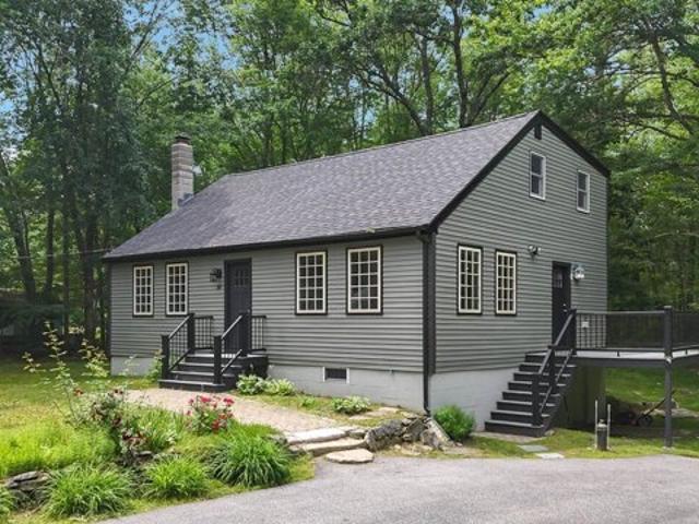 Brooks Rd, Barrington, Home For Sale