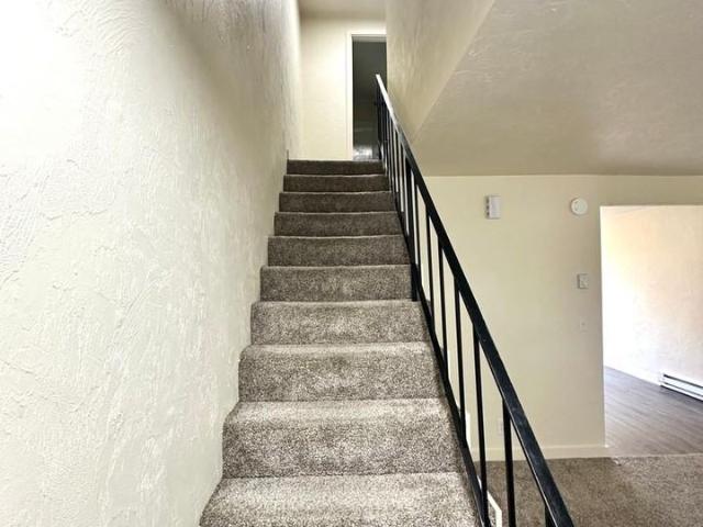 Brookshore Apartments 2 Bedroom Apartment for Rent at 1539 15th Ave Se, Albany, OR 97322