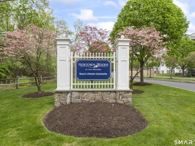Brookside Ct Unit,newtown, Home For Sale