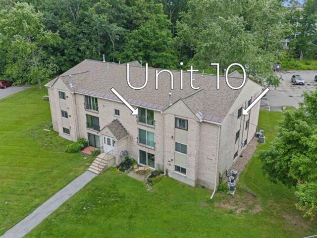 Brookside Dr Apt,exeter, Condo For Sale