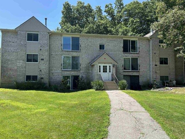 Brookside Dr Apt,exeter, Condo For Sale