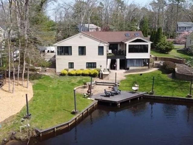 Brookside Dr, Medford, Home For Sale