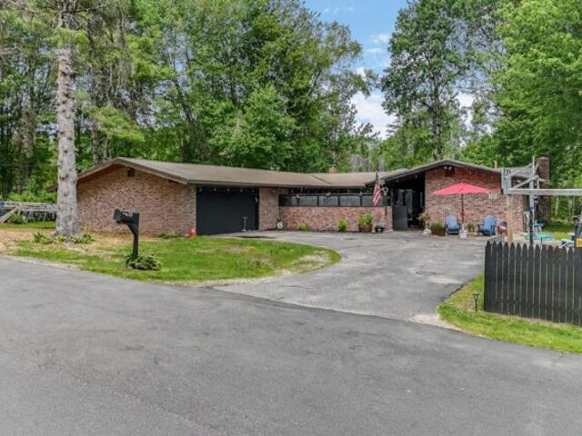 Brookside Dr, Standish, Home For Sale