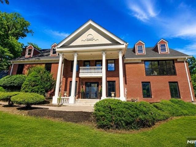 Brookside Dr, Upper Saddle River, Home For Sale
