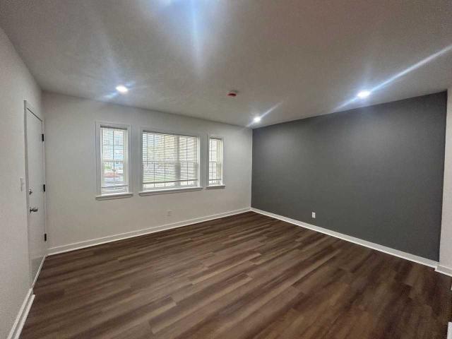 BROOKSIDE Studio Apartment for Rent at 6401 Brookside Rd, Kansas City, MO 64113 Morningside