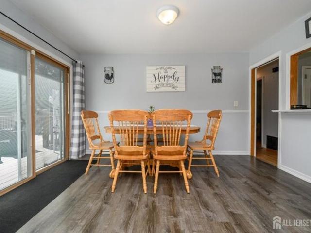 Brookside Rd, Edison, Home For Sale