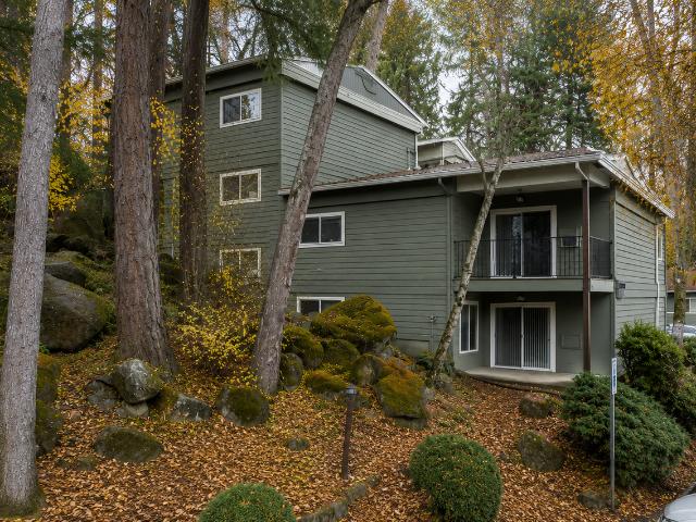 Brooktree Apartments 2 Bedroom Apartment for Rent at 4082 Commercial St Se, Salem, OR 97302 Morningside