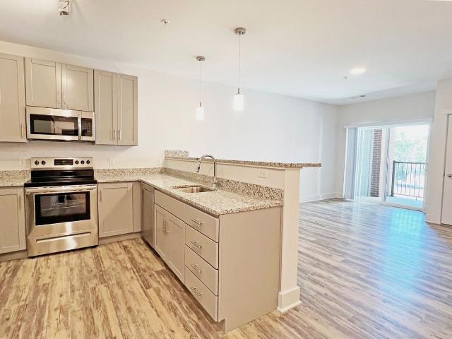 Brookview Commons West 2 Bedroom Apartment for Rent at 333 Main St, Danbury, CT 06810