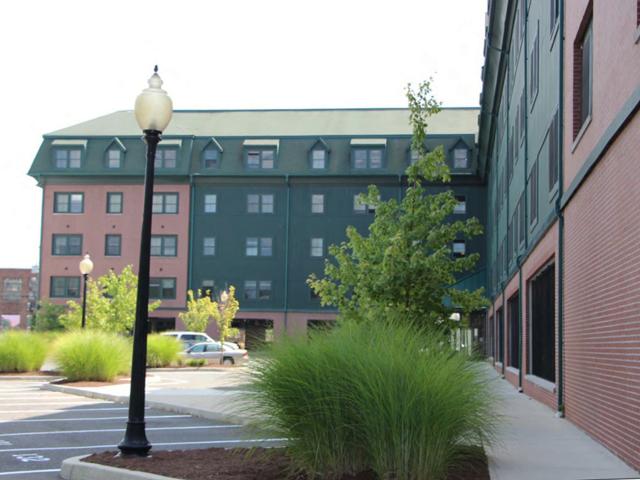 Brookview Commons East Great Downtown Living