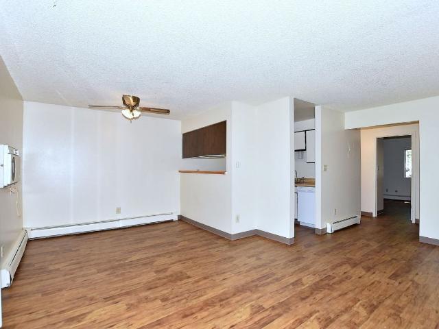 Brookview Apartments 2 Bedroom Apartment for Rent at 1200 1200/20 E. Stuart / 1701/09/17 Welch, Ft Collins, CO 80525