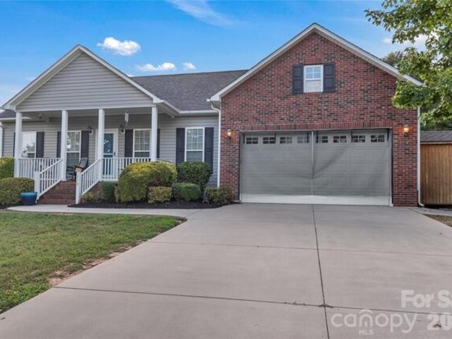 Brookview Dr, Shelby, Home For Sale