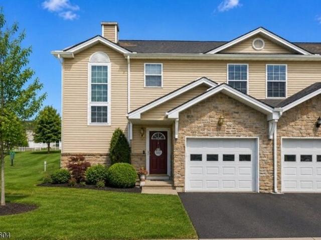 Brookview Ln, Hardyston, Home For Sale