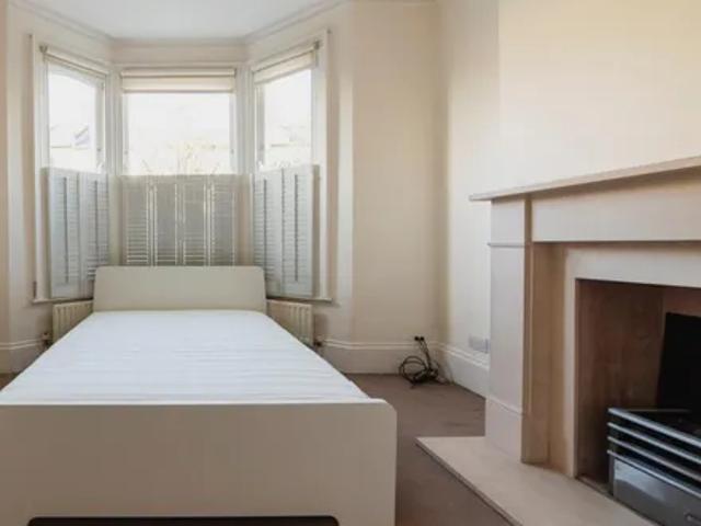 Brookville Road, London, SW6 7BJ, United Kingdom | Room for rent #154592558 | Rentberry