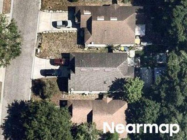Brookwood Bluff Rd E