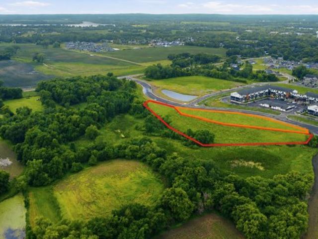 Brookwood Blvd, Annandale, MN 55302