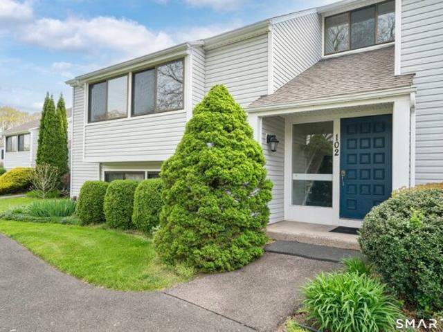 Brookwood Dr, Rocky Hill, Condo For Sale