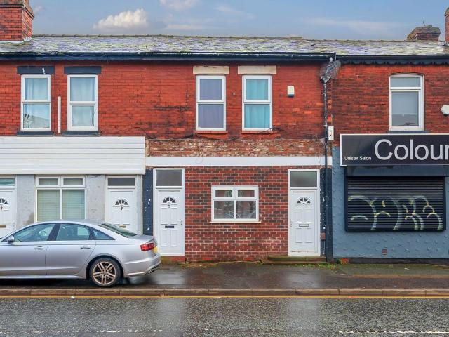 Broom Lane, Manchester M19, 1 bed flat to rent, £795 pcm | PrimeLocation
