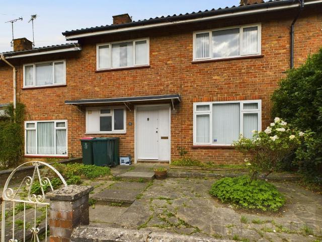 Broomdashers Road, Crawley RH10, 3 bed terraced house to rent, £1,900 pcm | PrimeLocation