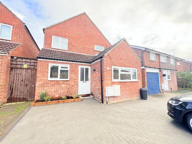 Broome Grove, Colchester, Essex CO7, 4 bed detached house to rent, £1,700 pcm | PrimeLocation
