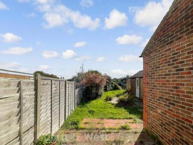Broomfield Avenue, Worthing, 3 Bedroom Semi detached