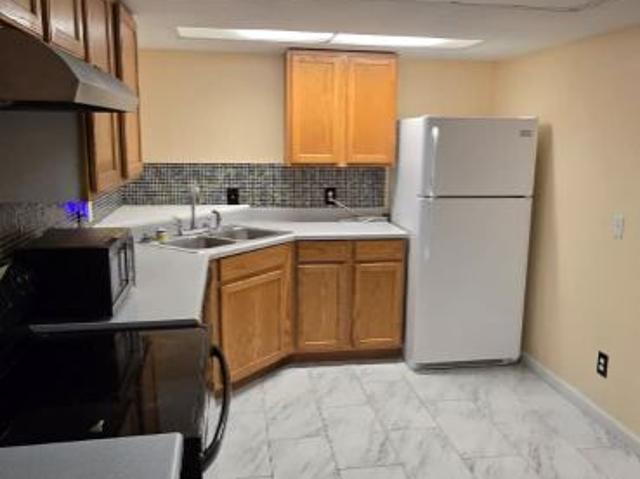 Broomfield full basement Apartment in Family home