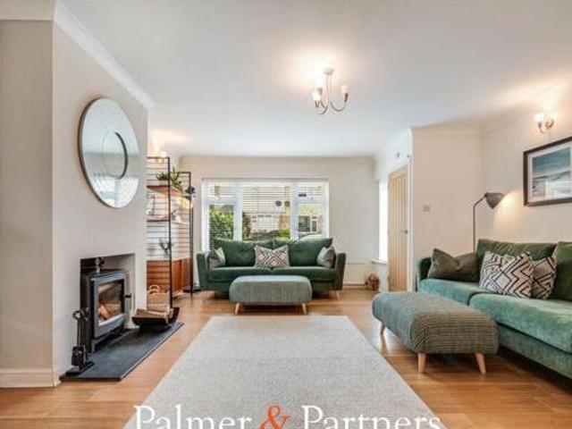 Broomfield, Glebe Crescent, Chelmsford, 4 Bedroom Semi detached