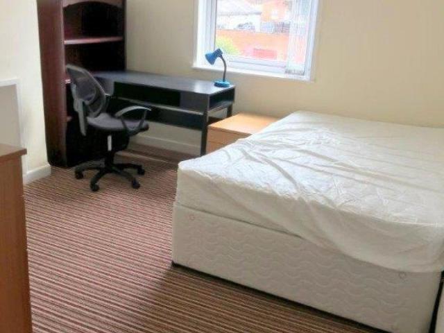 Broomfield Road 3 bed house share to rent £1,629 pcm £376 pw