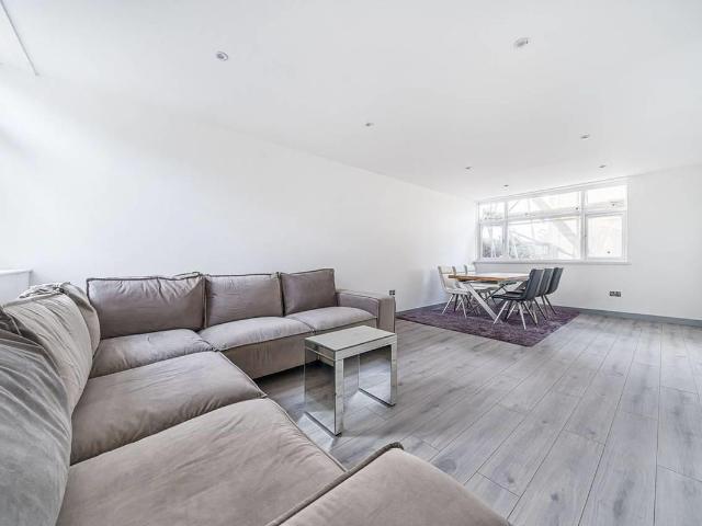 Broomfield, Walthamstow, London E17, 5 bed flat to rent, £4,400 pcm | PrimeLocation