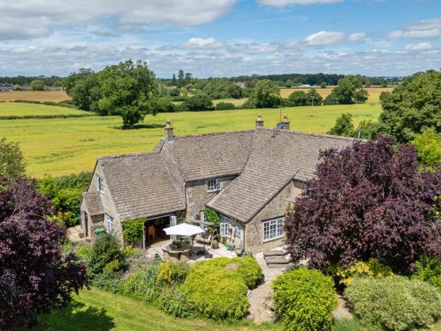 Broomfield, Yatton Keynell, Chippenham SN14, 4 bed detached house to rent, £3,000 pcm | PrimeLocation