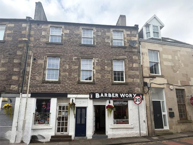 Broomgate, Lanark ML11, 2 bed flat to rent, £695 pcm | PrimeLocation