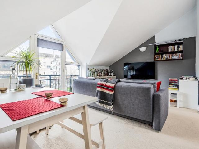 Broomgrove Road, Stockwell, London, SW9 1 bed flat to rent £2,000 pcm £462 pw