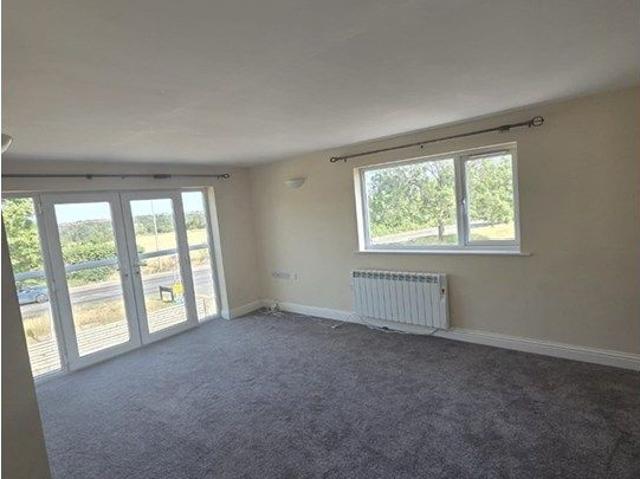 Broomhall Road, Chelmsford CM1, 2 bed flat to rent, £1,500 pcm | PrimeLocation