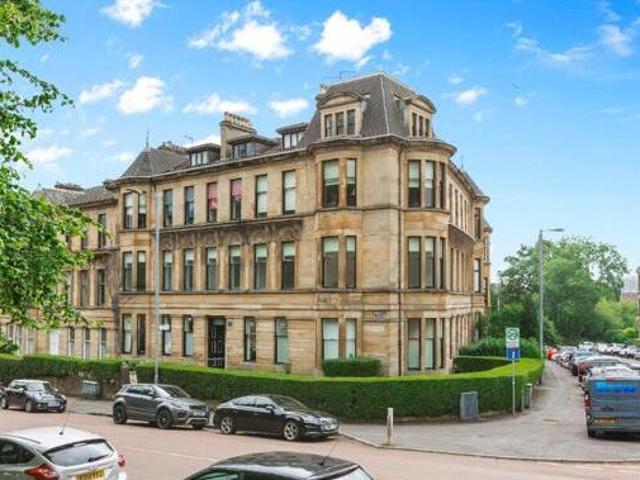 Broomhill Avenue, Broomhill, 4 Bedroom Flat
