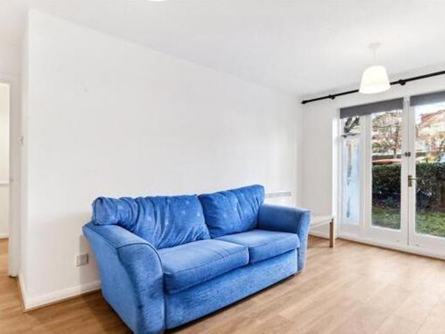 Broomhill Road, London, 1 Bedroom Apartment