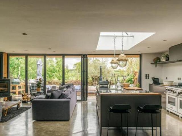 Broomsthorpe Road, East Rudham, 5 Bedroom Detached