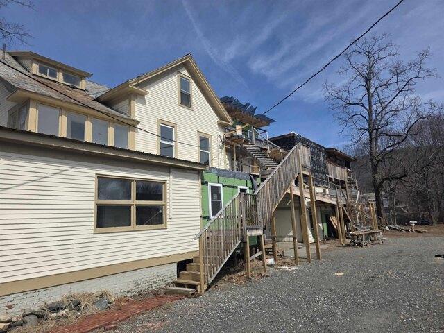 Brattleboro VT 05301 LS102282280
