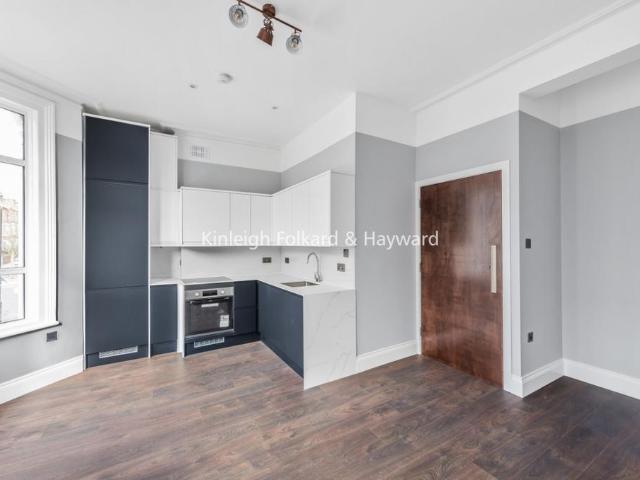 Bravington Road, London, W9 2 bed flat to rent £2,350 pcm £542 pw