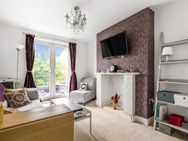 Bravington Road, London, W9