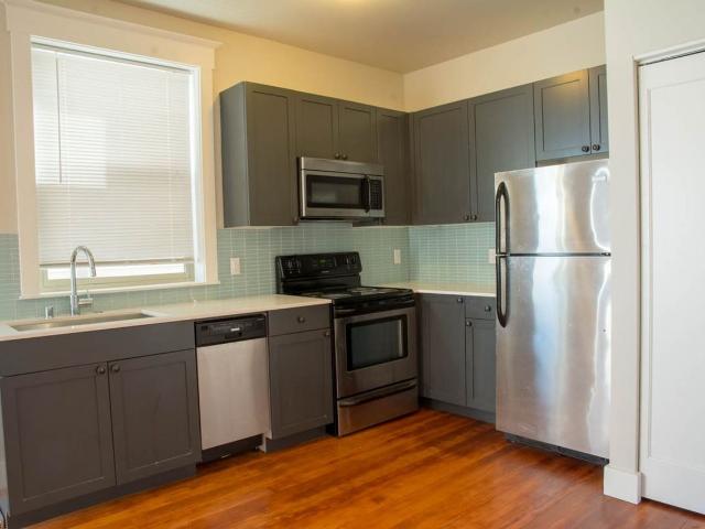 Bravo Apartments Studio Apartment for Rent at 1220 1212, 1216, 1220 East Remington Court, Seattle, WA 98122 Minor