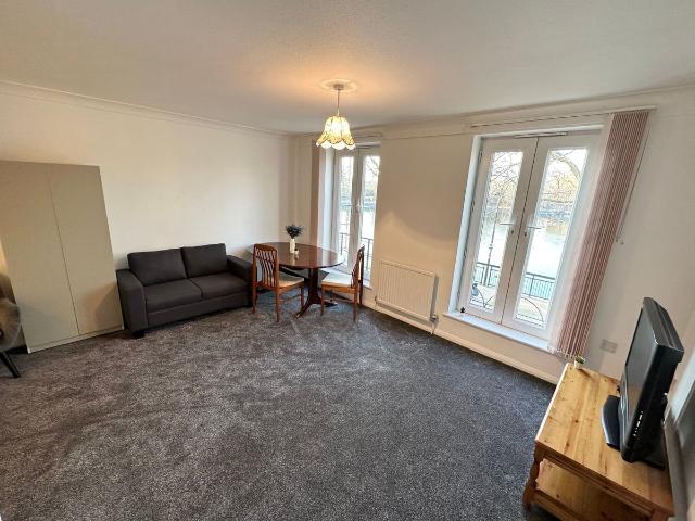 Bray Crescent, London SE16, Room to rent, £1,300 pcm | PrimeLocation