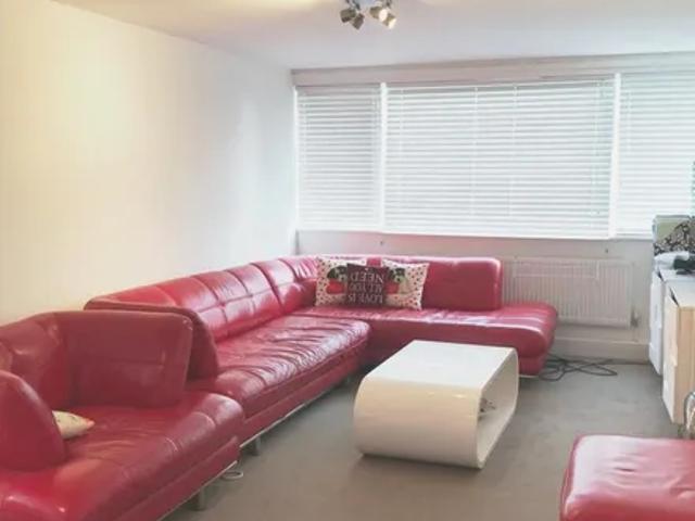 Bray Road, London, NW7 1SL, United Kingdom | 2 bed apartment for rent #139475016 | Rentberry