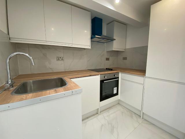 Braydon Road, London N16, Studio to rent, £1,300 pcm | PrimeLocation