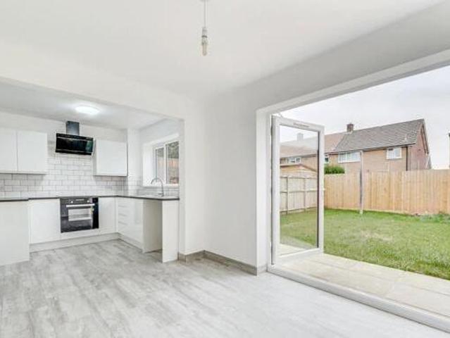 Brayford Place, Llanrumney, 3 Bedroom Terraced