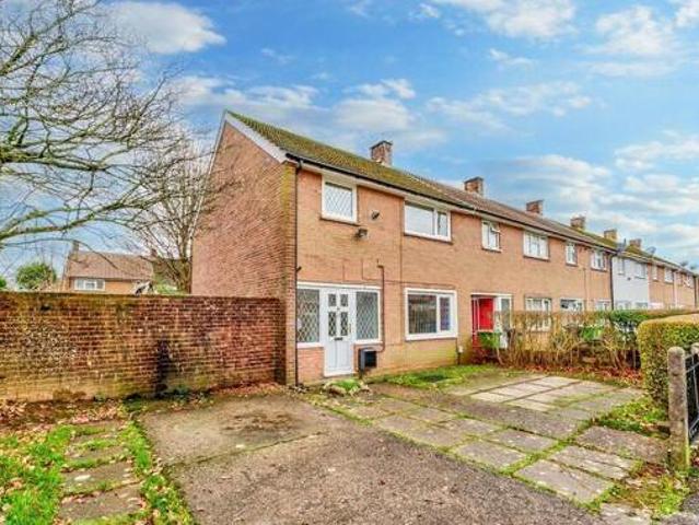 Brayford Place, Llanrumney, 3 Bedroom End
