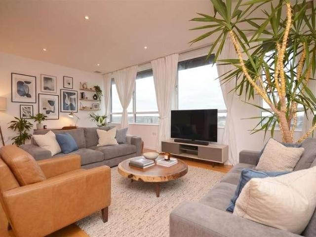 Brayford Street, Lincoln, LN5