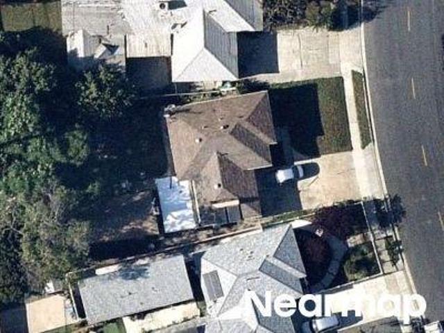 Brayton Ave