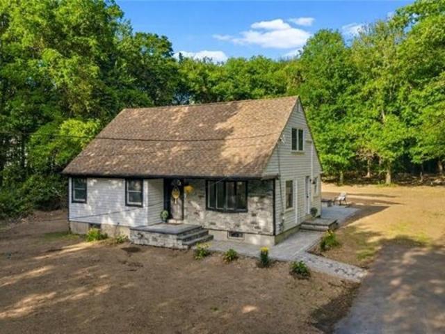 Brayton Rd, Tiverton, Home For Sale