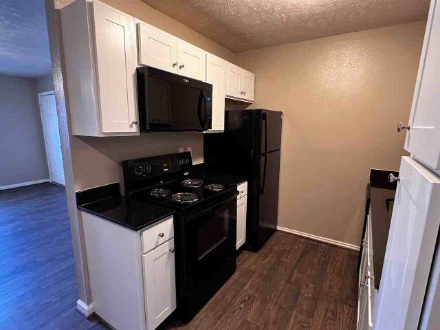 Brazos Point Apartments 1 Bedroom Apartment for Rent at 2401 Welsh Ave, College Station, TX 77845 Southwood Valley